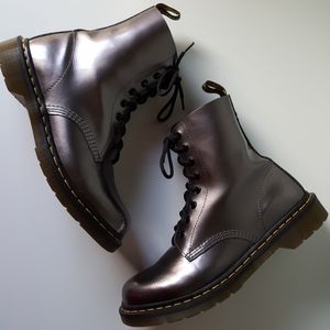 Dr. Martens Shoes | Floral Doc Martens | Poshmark